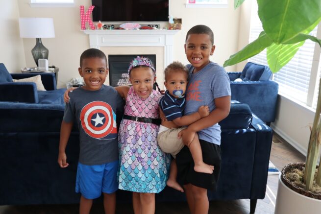 10 Ways To Create The Perfect Sister Sleepover | cr8joi