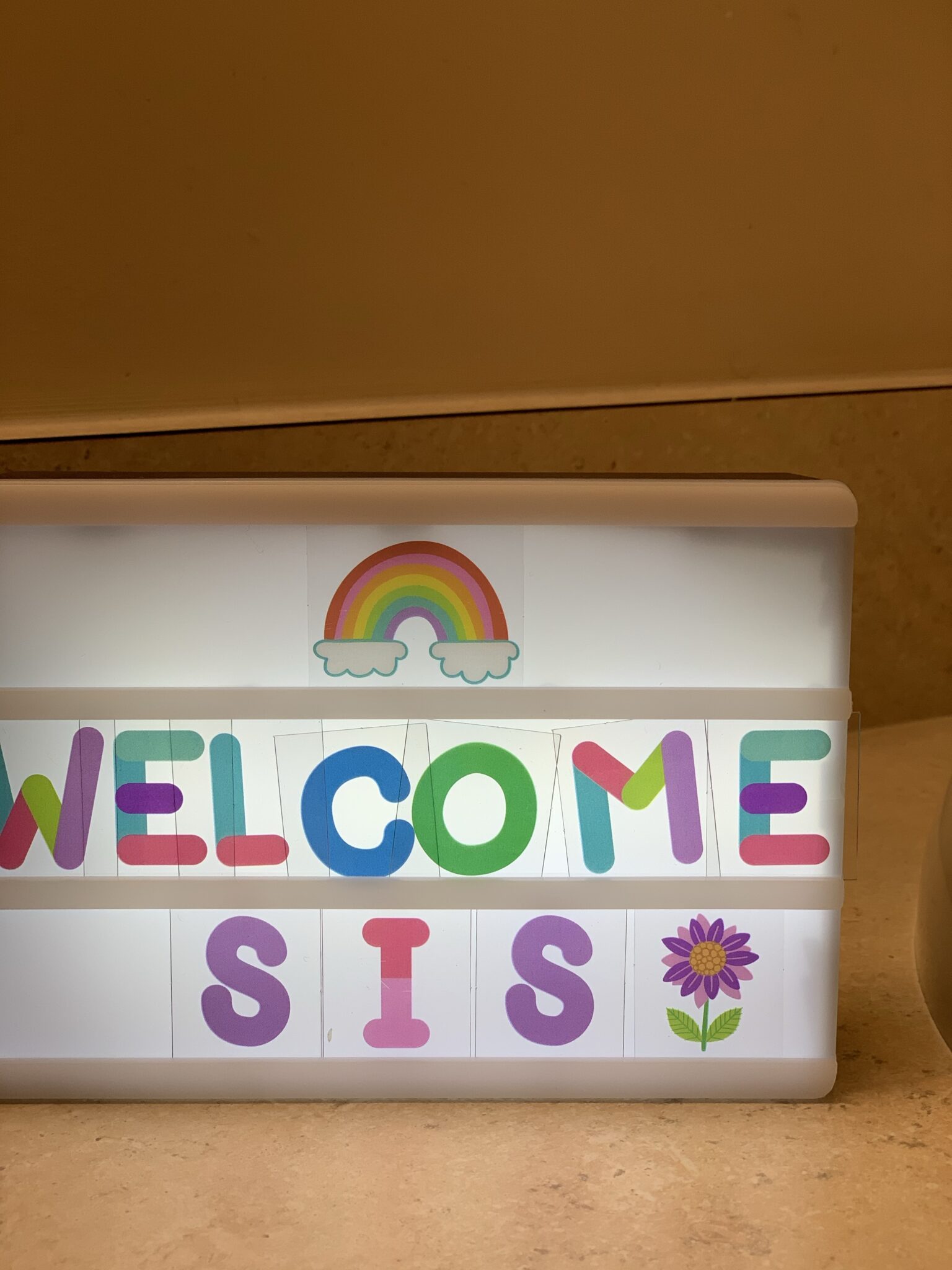 10 Ways To Create The Perfect Sister Sleepover | cr8joi