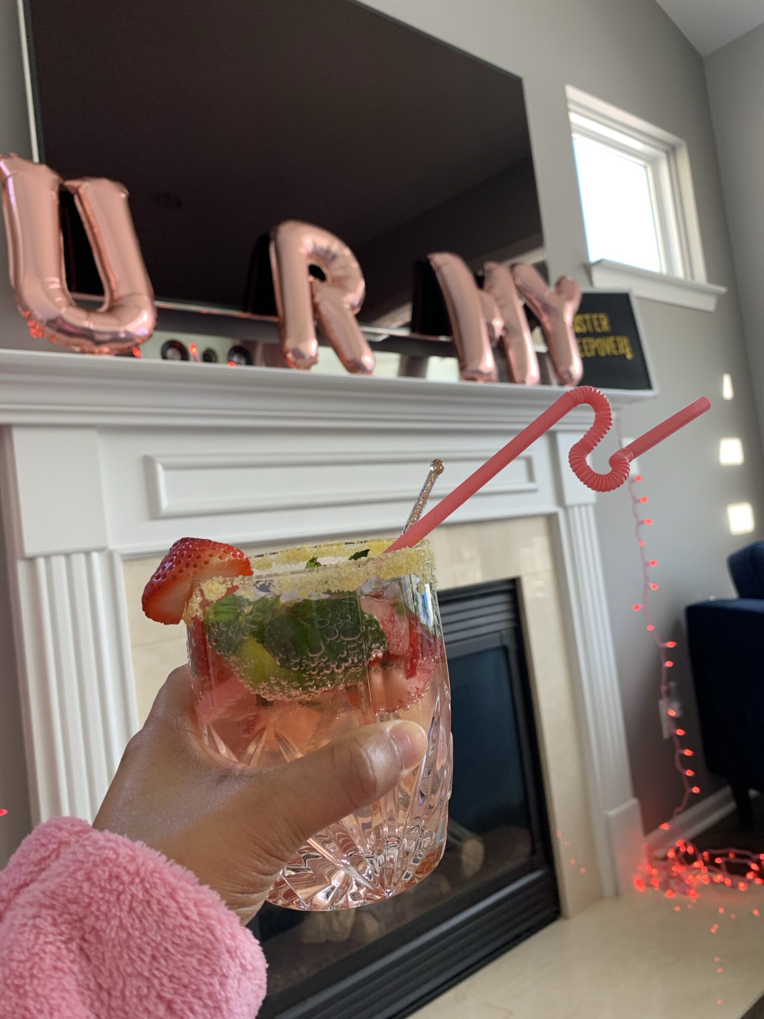 10 Ways To Create The Perfect Sister Sleepover | cr8joi