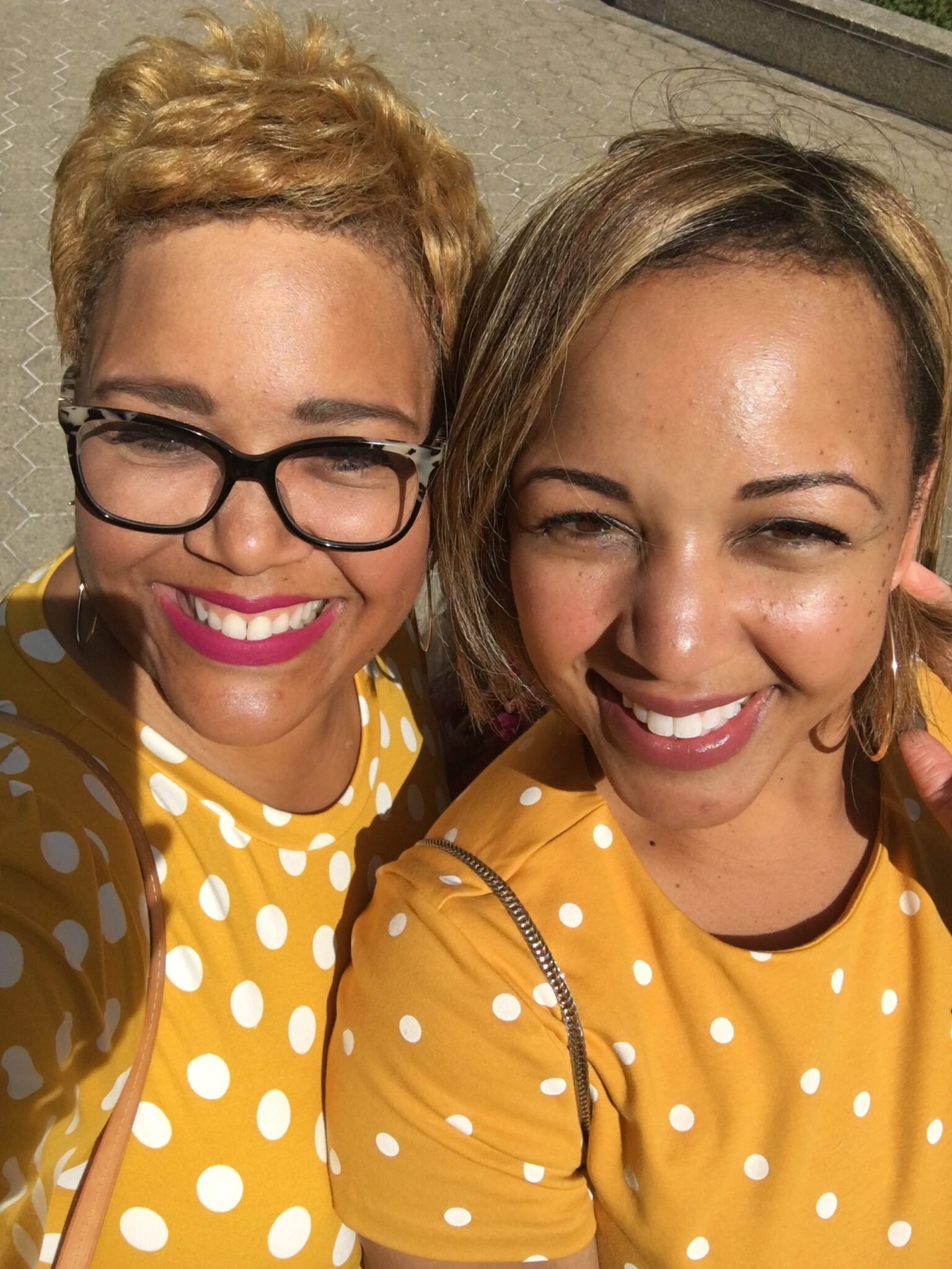 10 Ways To Create The Perfect Sister Sleepover | cr8joi